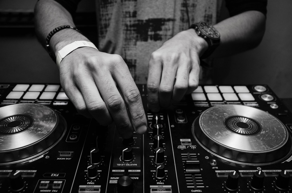 Want to Become A DJ? Here’s Everything You Need to Know - Careerbeez